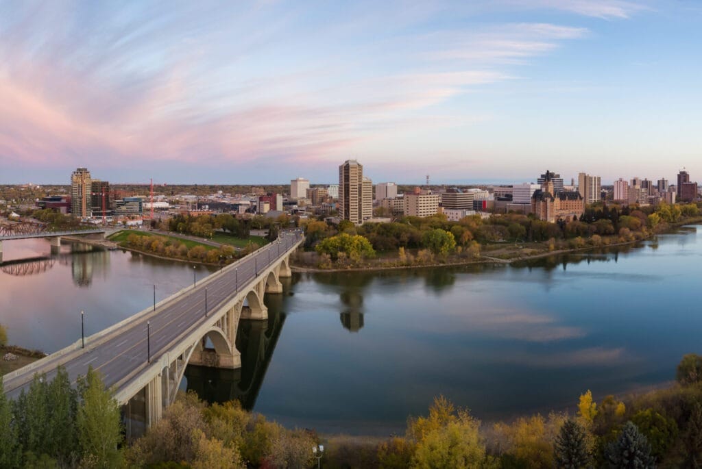 Định Cư Canada Saskatchewan Diện Đầu Tư Tỉnh Bang 2025